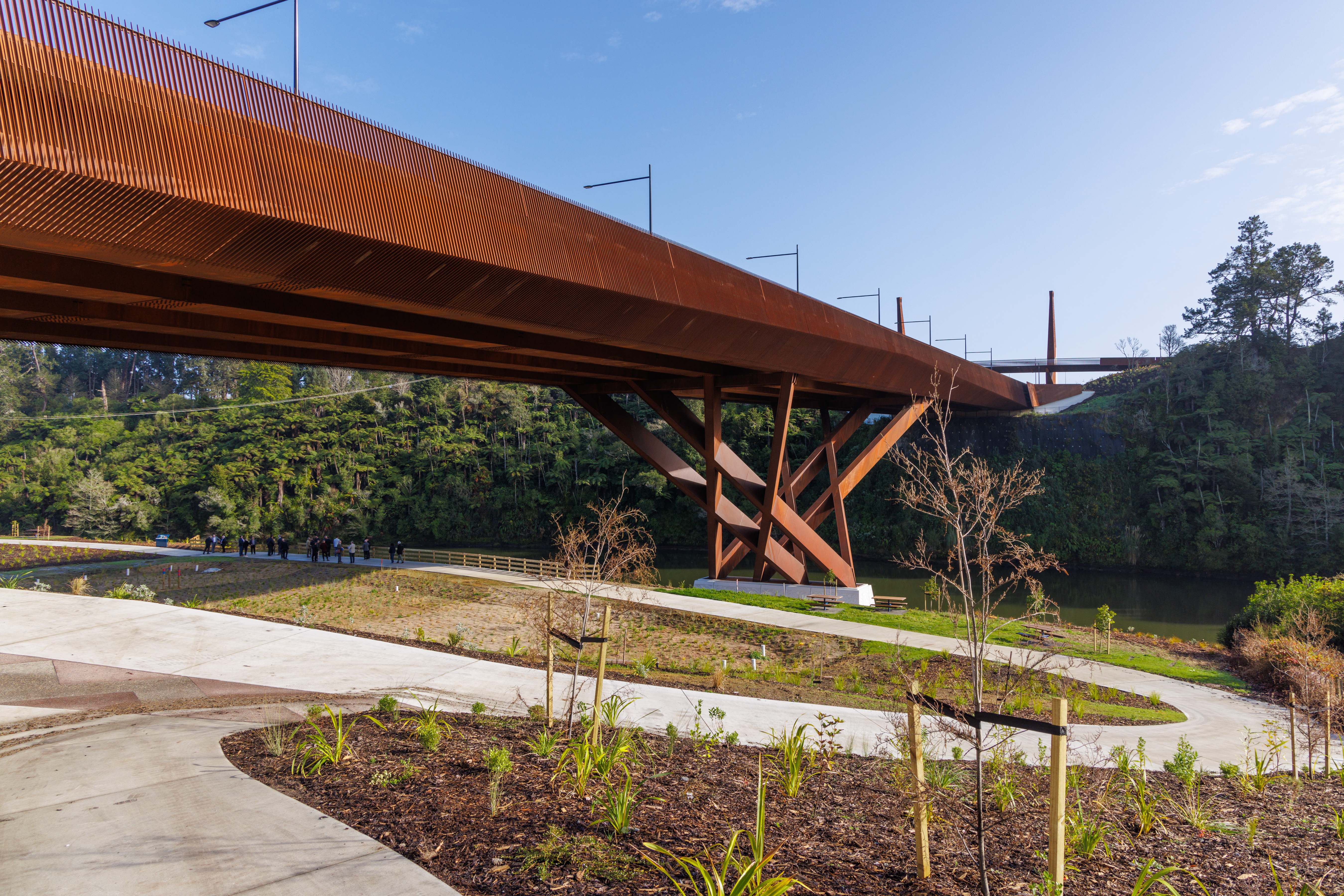 Iconic Hamilton bridges win global award | Hamilton City Council